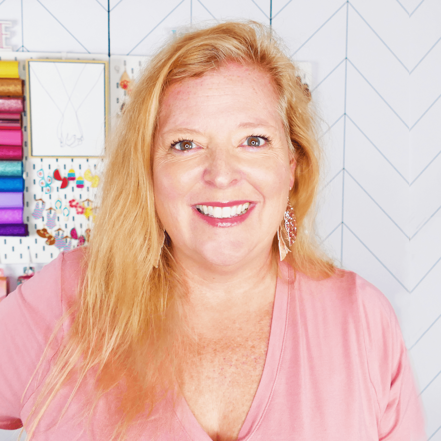 About Amy - Amy Romeu