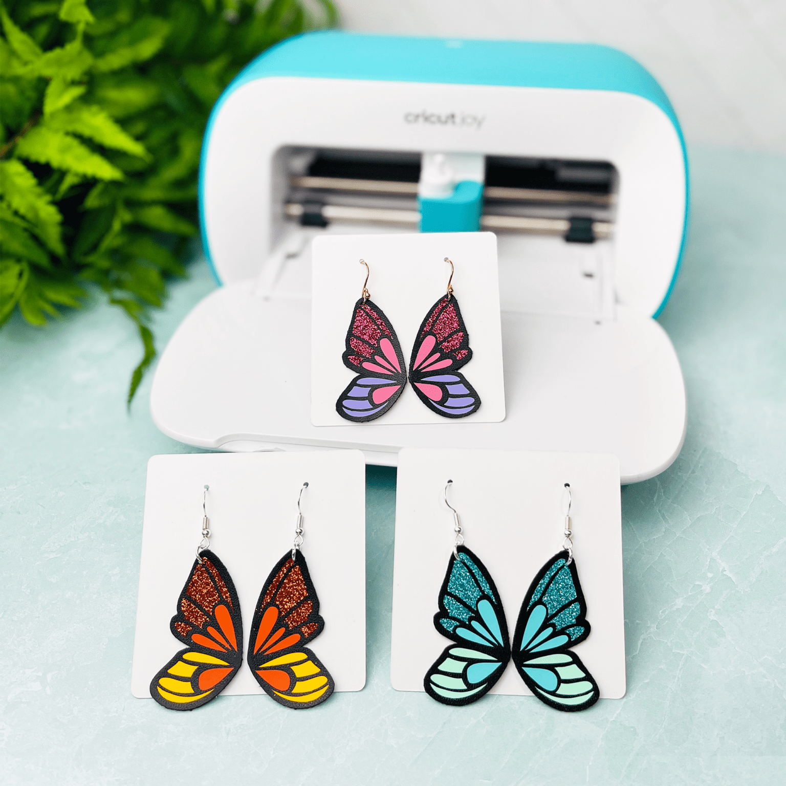 How to Make a Pencil Keychain with a Cricut - Amy Romeu