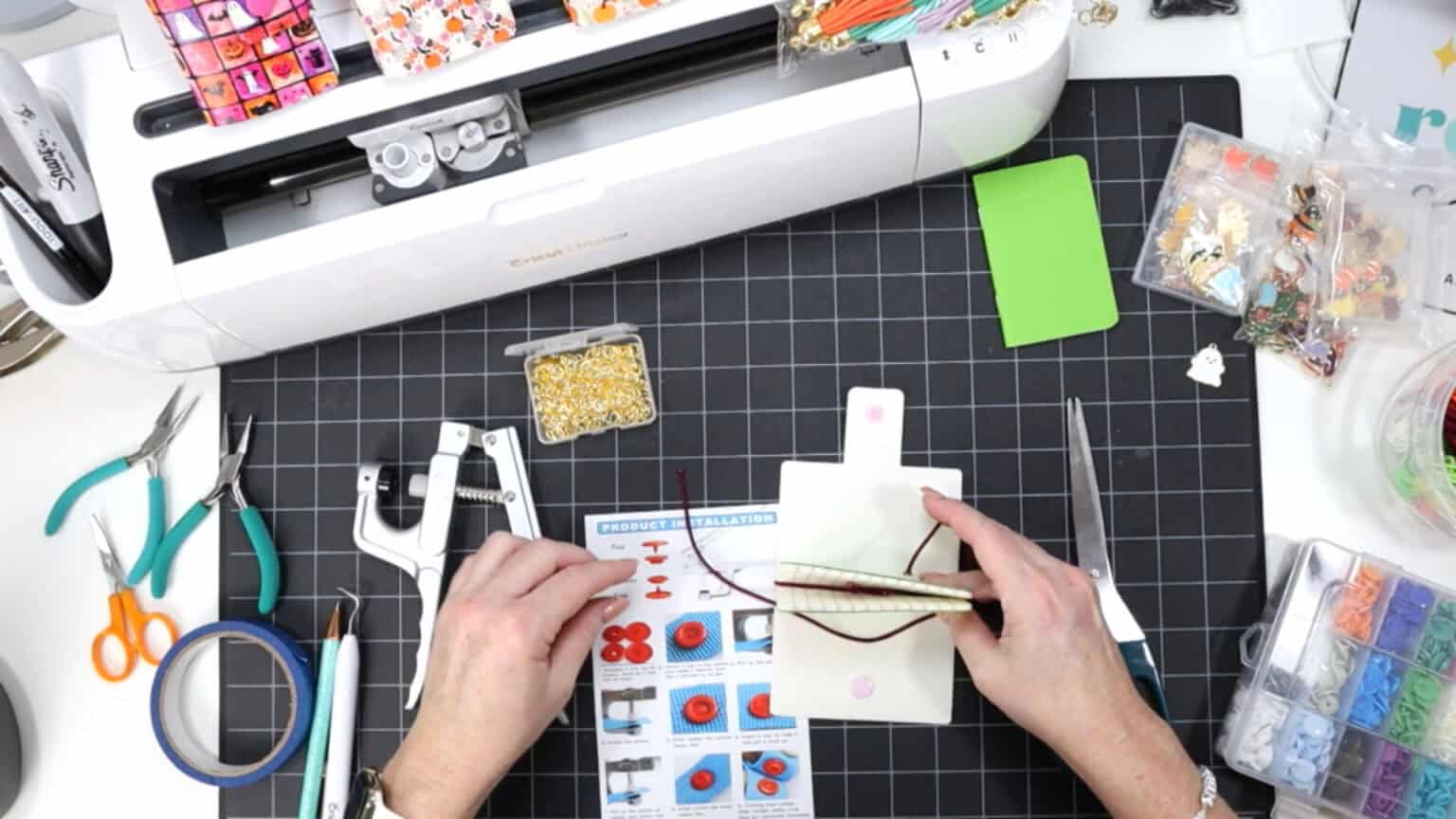 DIY Faux Leather Mini Notebook Covers - Amy Romeu