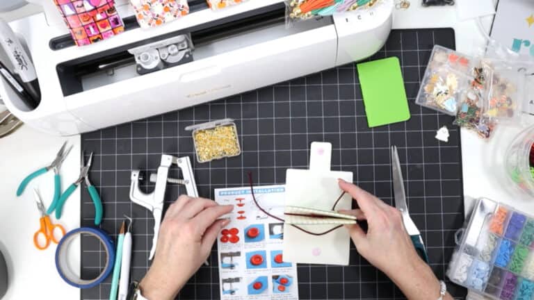 DIY Faux Leather Mini Notebook Covers - Amy Romeu
