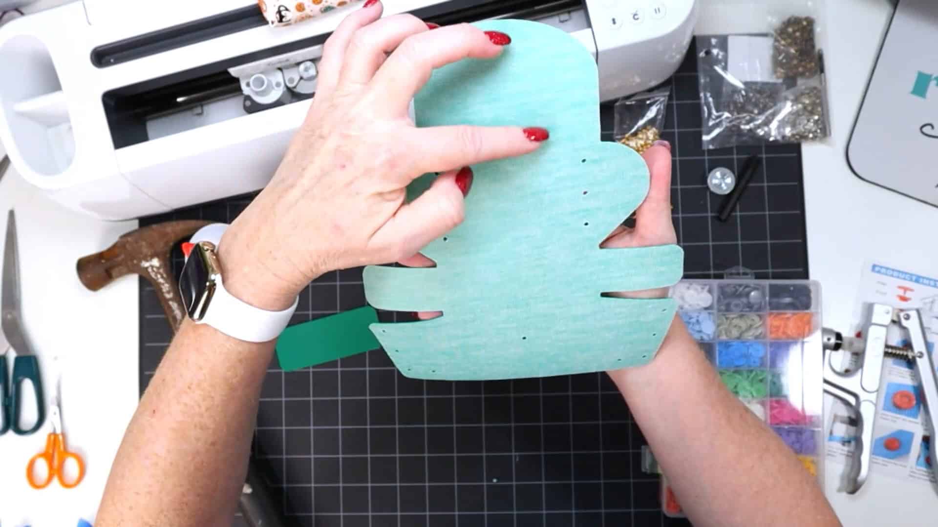 How to Make a Faux Leather Mini Purse with a Cricut - Amy Romeu
