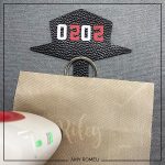 Graduation Keychain Cricut DIY - Amy Romeu